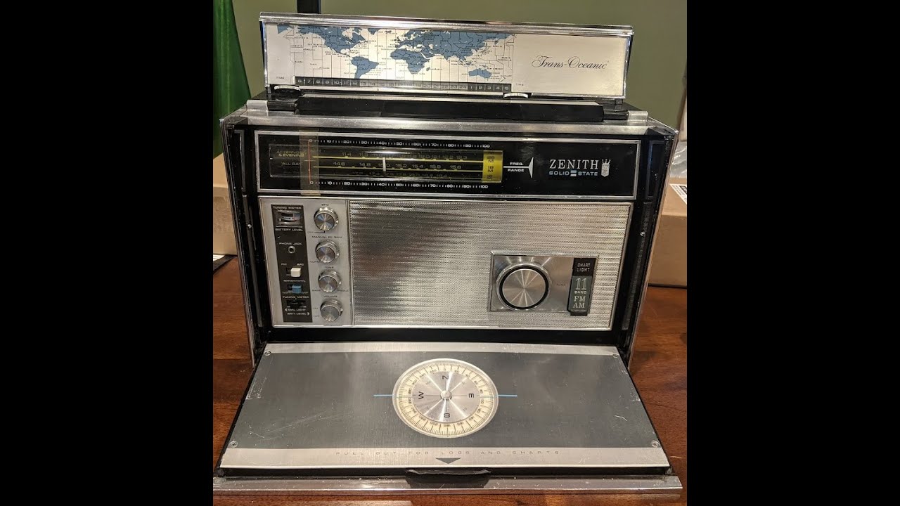 Zenith Royal Transoceanic 7000-1 (1971) - YouTube