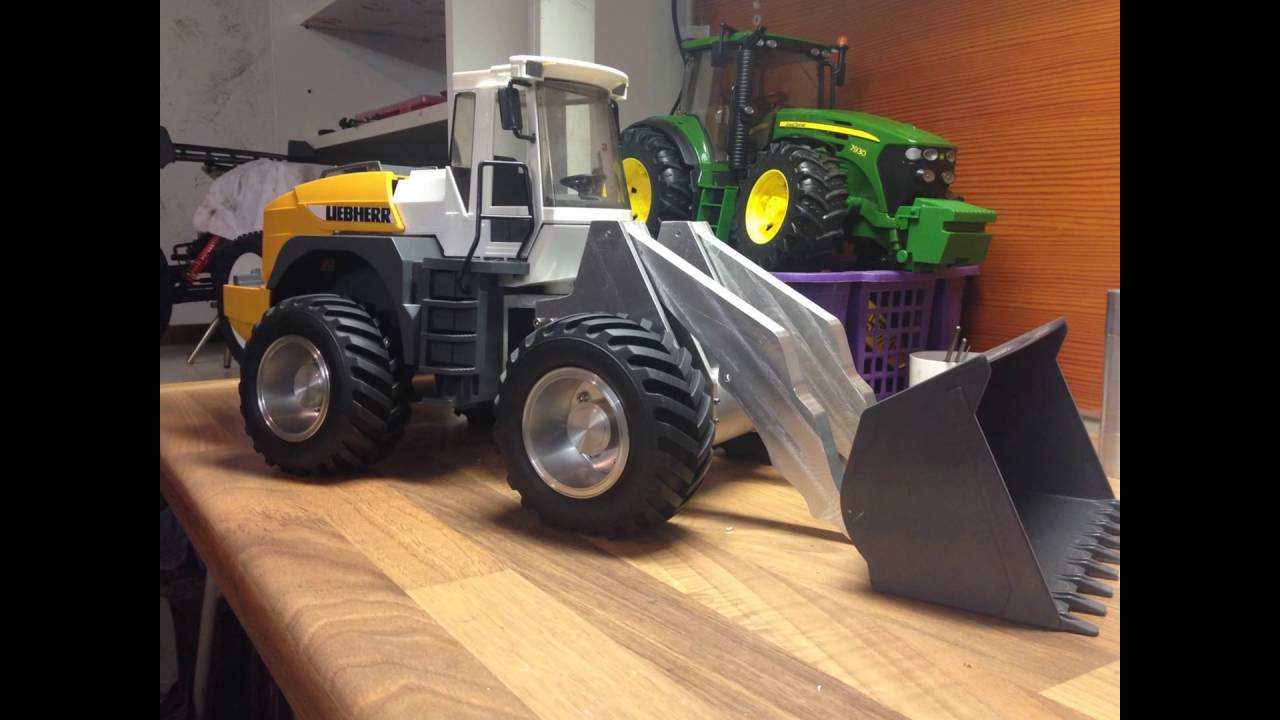 Rc Bruder Radlader Liebherr L574 1/16 - YouTube