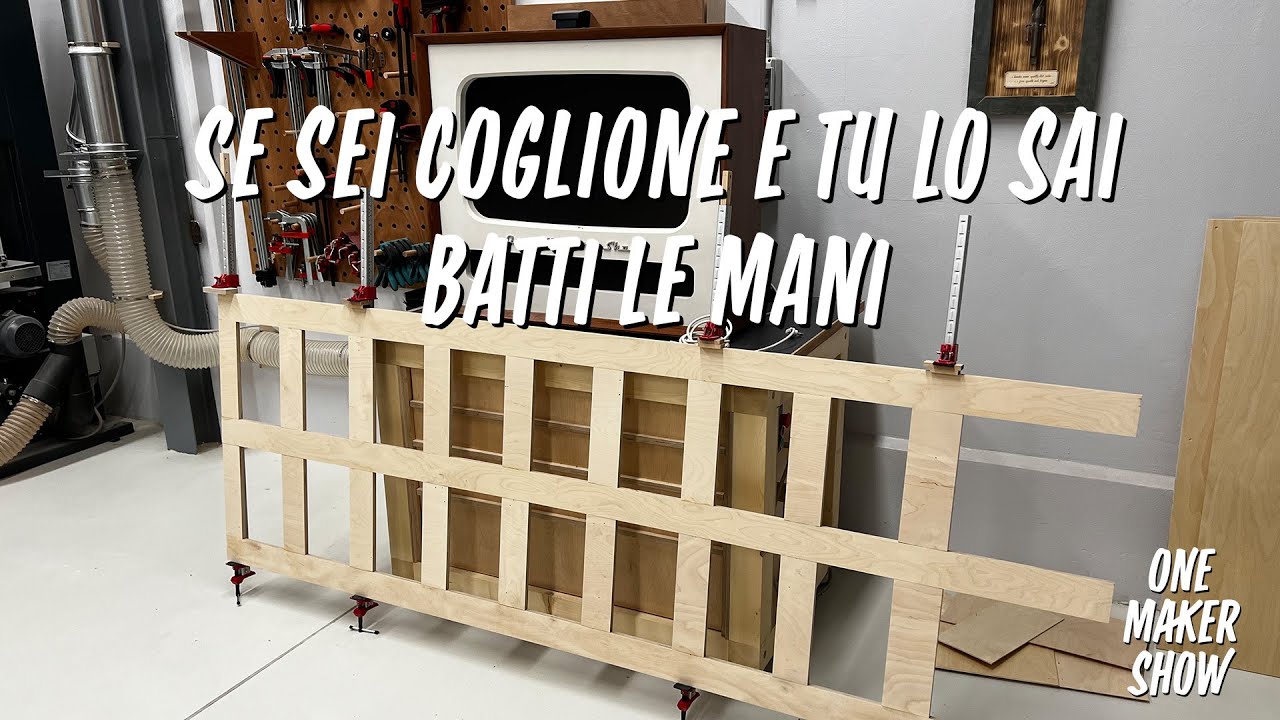 Daily Vlog 267 - Se sei coglione e tu lo sai batti le mani - One Maker Show - YouTube
