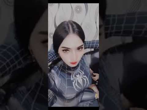 Bigo Live hot cewek montok cosplay spiderman, menggoda sangat brutal #live #barbar