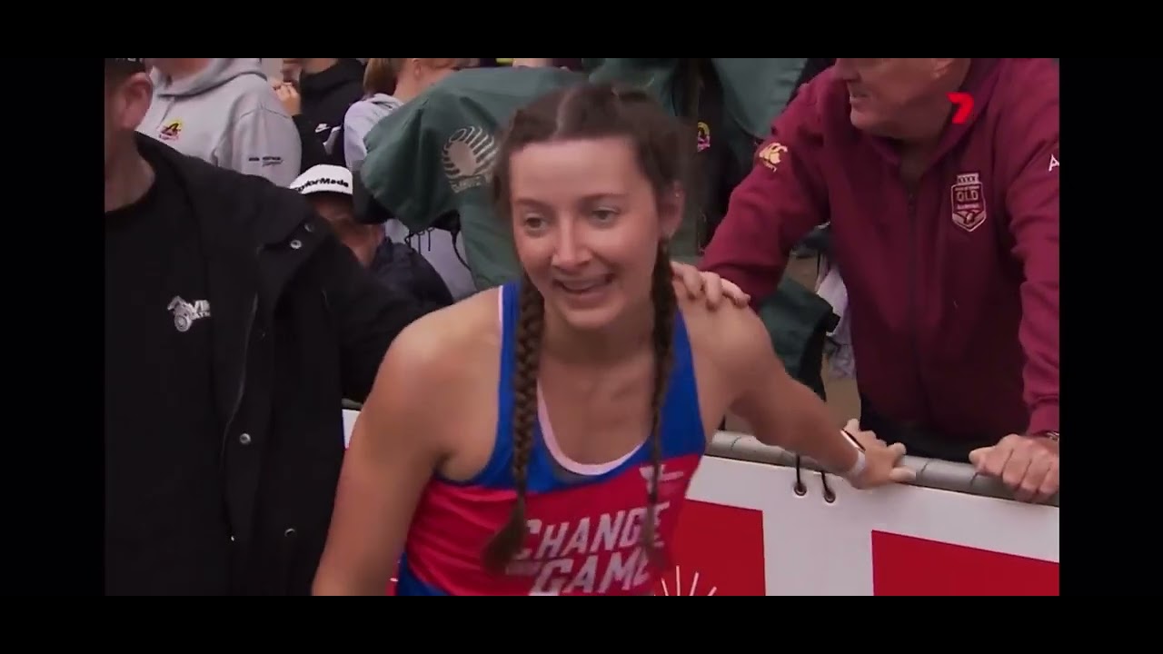 2022 Stawell Gift - Winner Carla Bull - YouTube