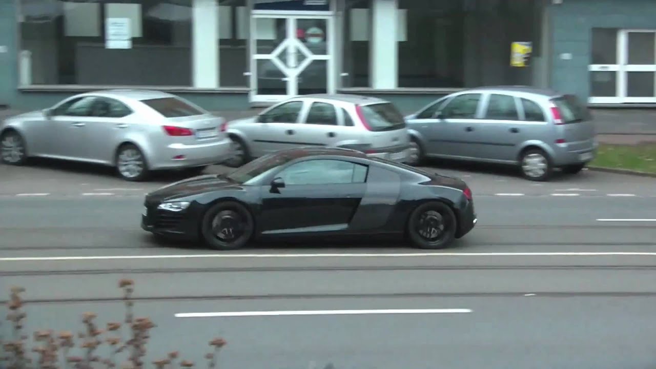 Black on Black Audi R8 small acceleration - YouTube