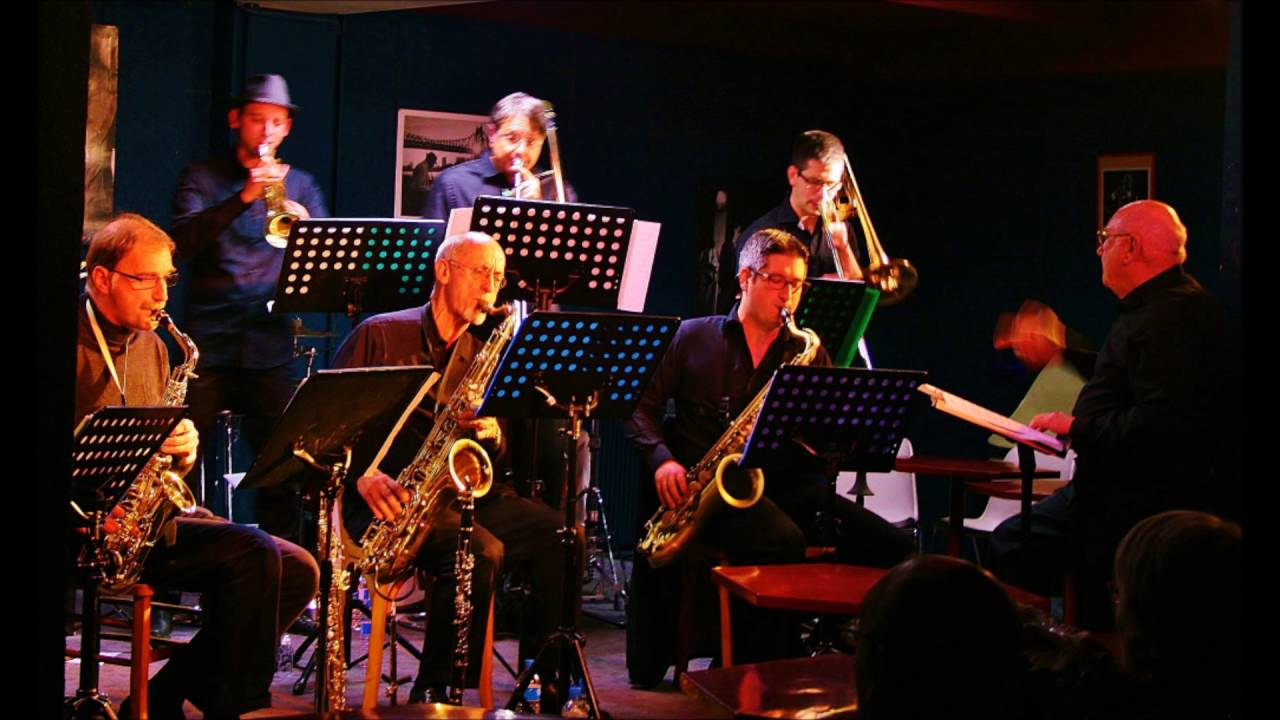 CHABADA BAND The jazz me blues - YouTube