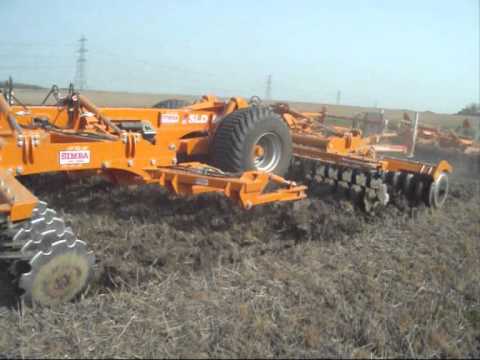 SIMBA GREAT PLAINS SLD 600 AND CULTIPRESS TILLAGE TRAIN - YouTube