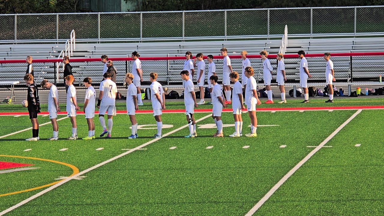 10-4-24 - First 10 Minutes - Watertown Cyclones vs Carthage Comets ...