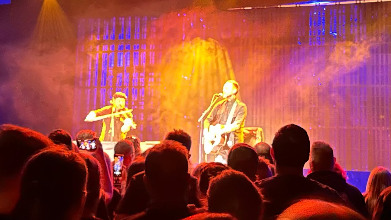 Blue October acoustic set Hate Me - YouTube