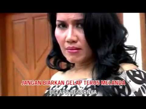 Rita Sugiarto Cinta Berawan