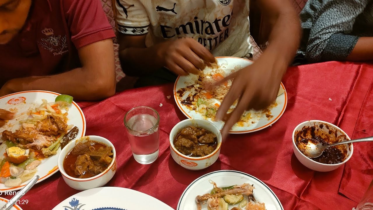 Tour for dinner at sea shell restaurant in Uttara.(রাতের খাবরের জন্য ...