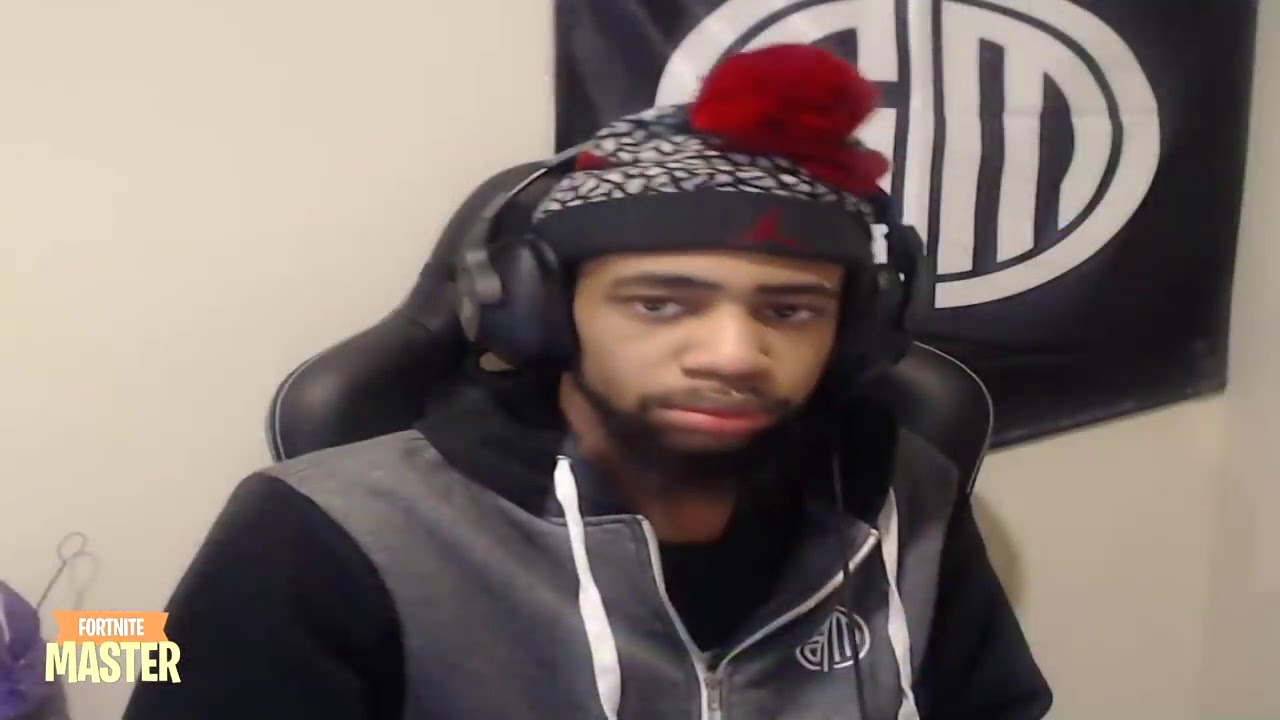 Fortnite Master Girls LOVE the *NEW* Mayhem Skin and React to the ...