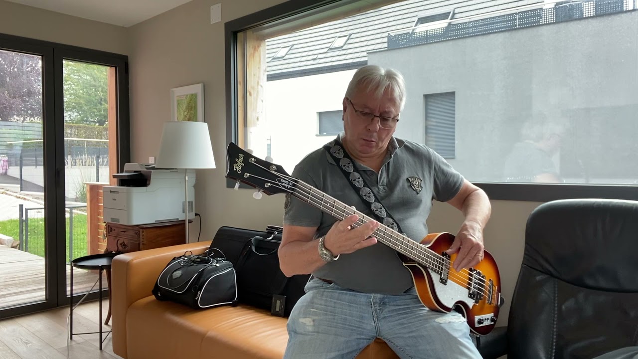 Philippe bass - YouTube