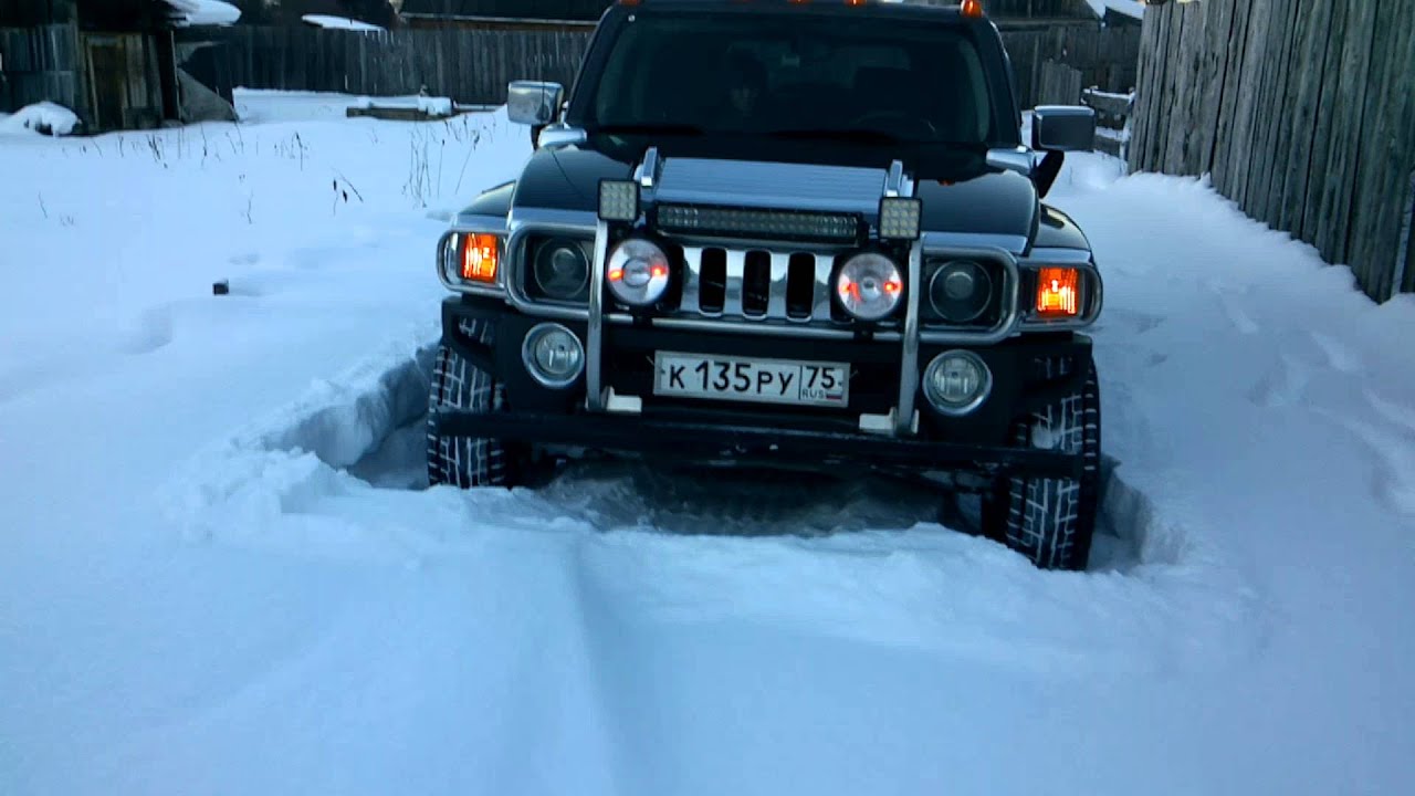 Hummer H3 Stuck in deep snow - YouTube