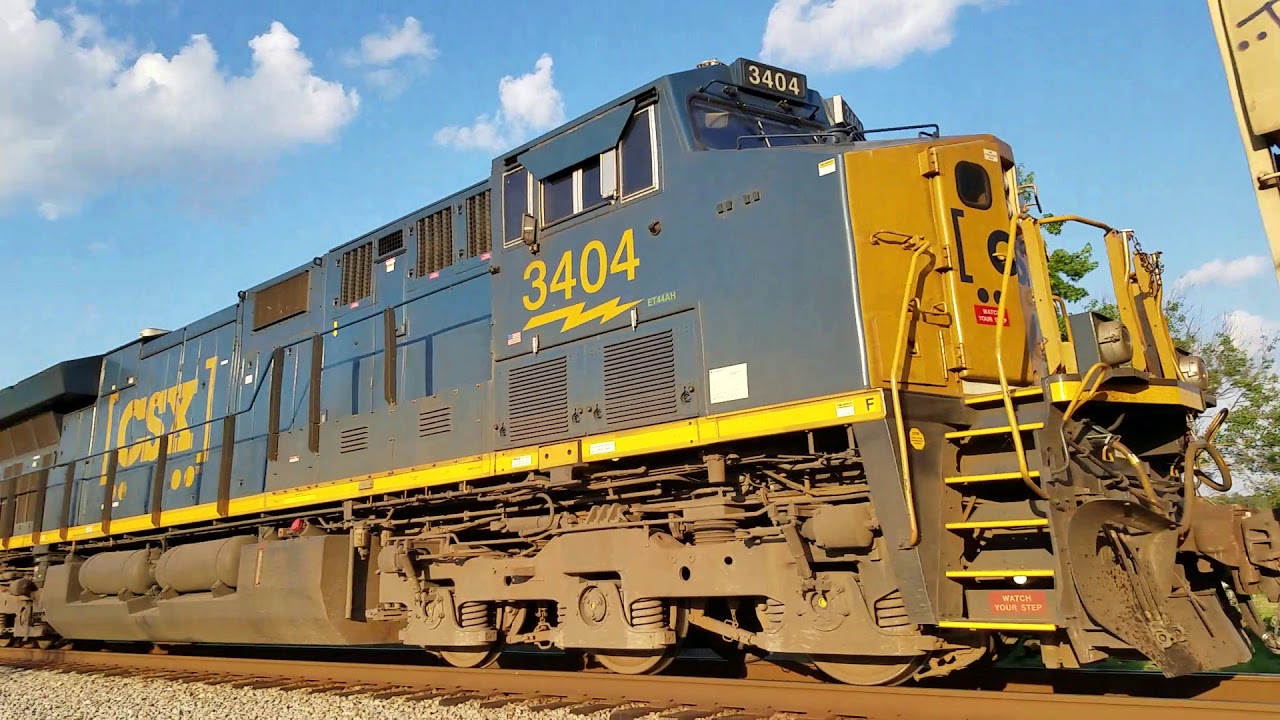 3 motors brings G695-09 North just went by NE Bearswamp w company Rocky ...