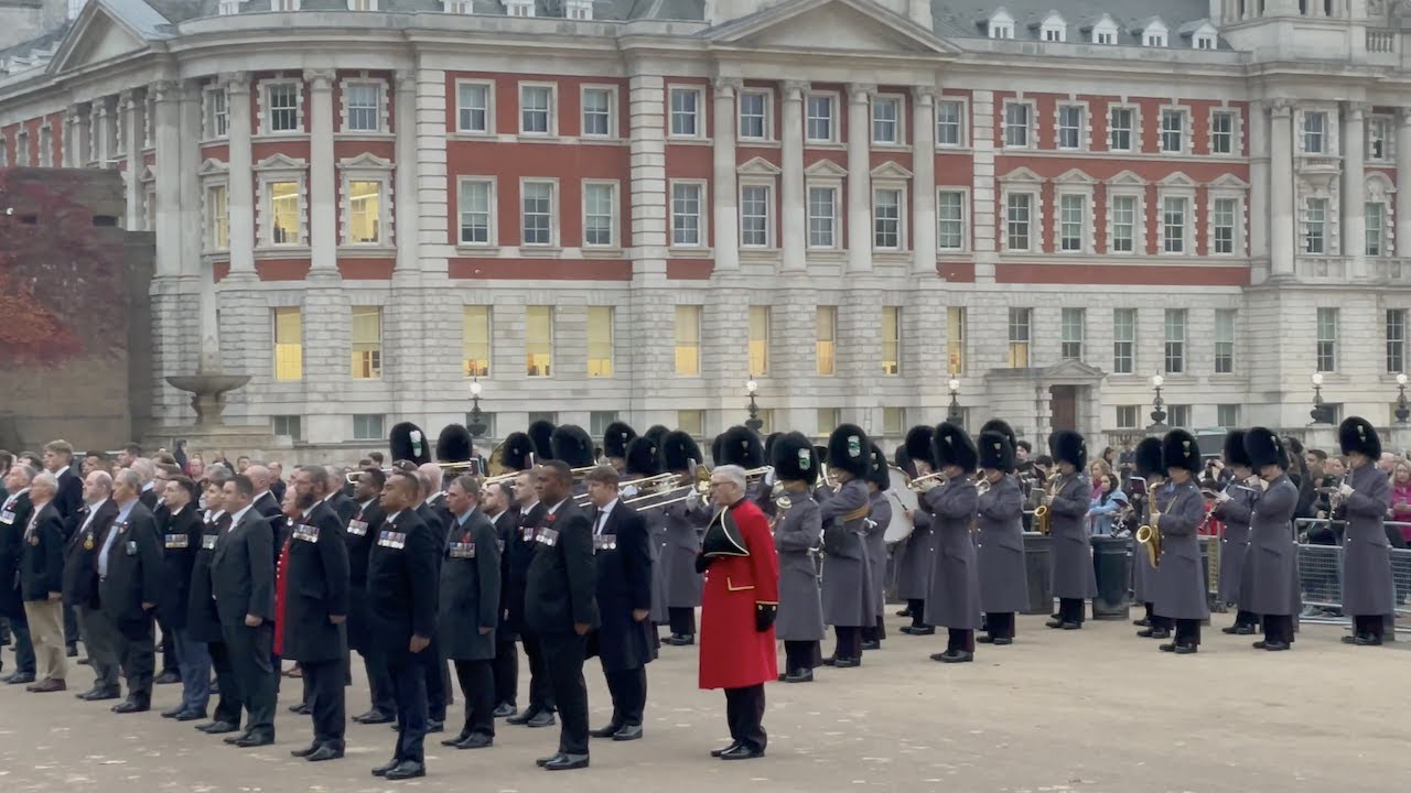 Band of The Welsh Guards: Welsh Guards Black Sunday Parade. - YouTube