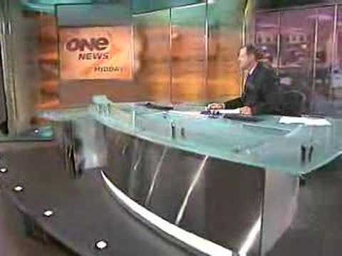 One News 2003-2004 Midday - YouTube