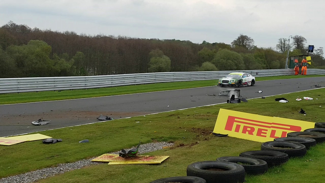 Crash aftermath, British GT round 2 - Oulton Park. - YouTube