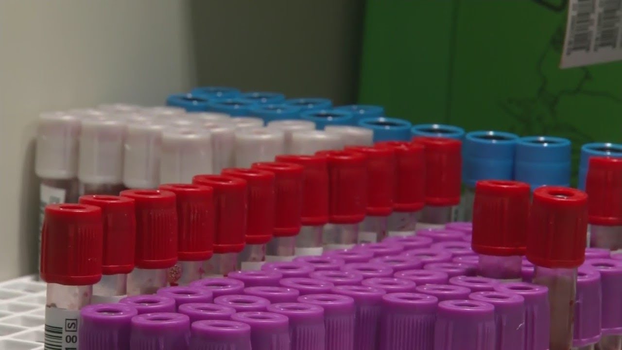 Community Blood Center shows off new blood mobile - YouTube