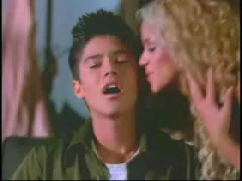 Shakira Pepsi Commercial (In The TV) - YouTube
