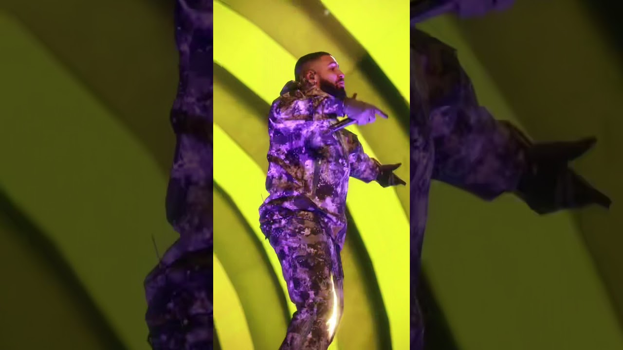 DRAKE PERFORMING “TSU” LIVE - YouTube