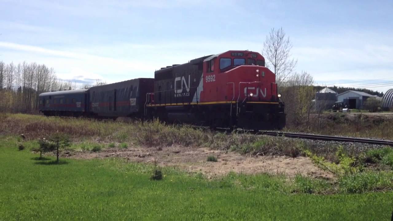 CN 922 Test Train - CN GP40-2W 9592 on Roberval Subdivision - YouTube