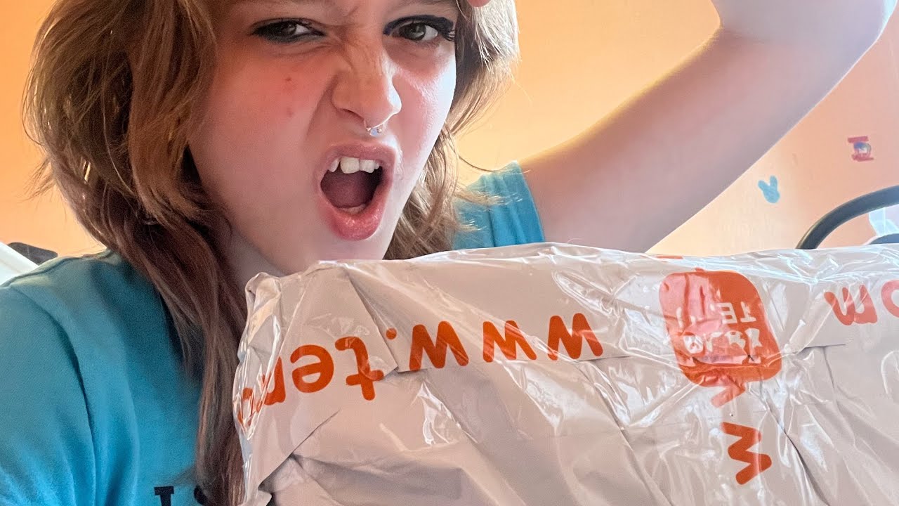 Buying weird Temu things so YOU don’t have too!! - YouTube