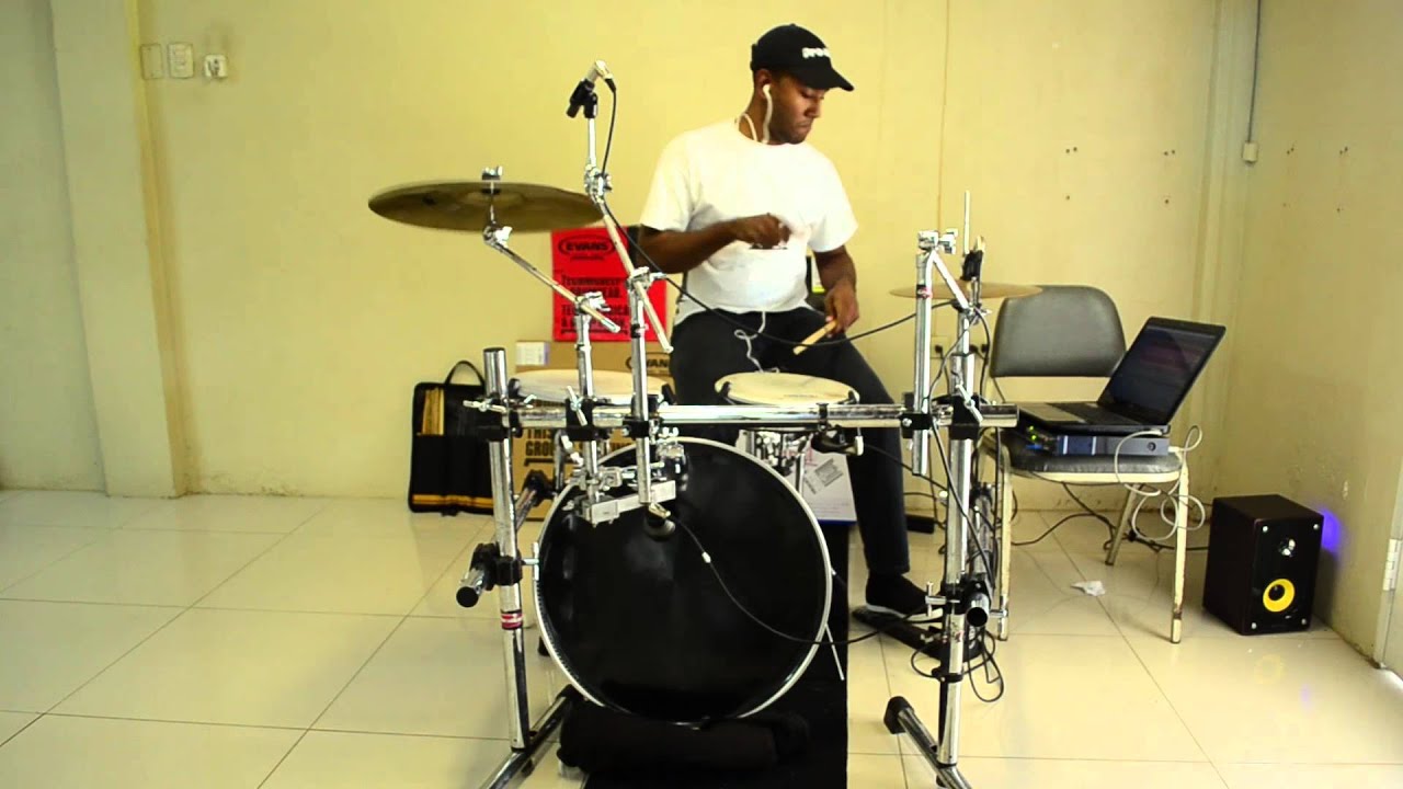 Evans Drum Heads - Shell-less Drums and Giel Drum Cover - YouTube