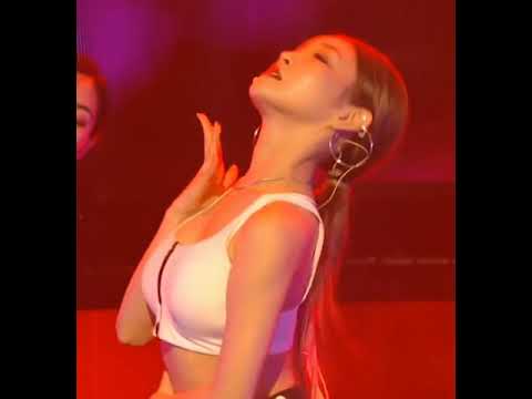 CHUNG HA hot solo dance 충하 white crop top