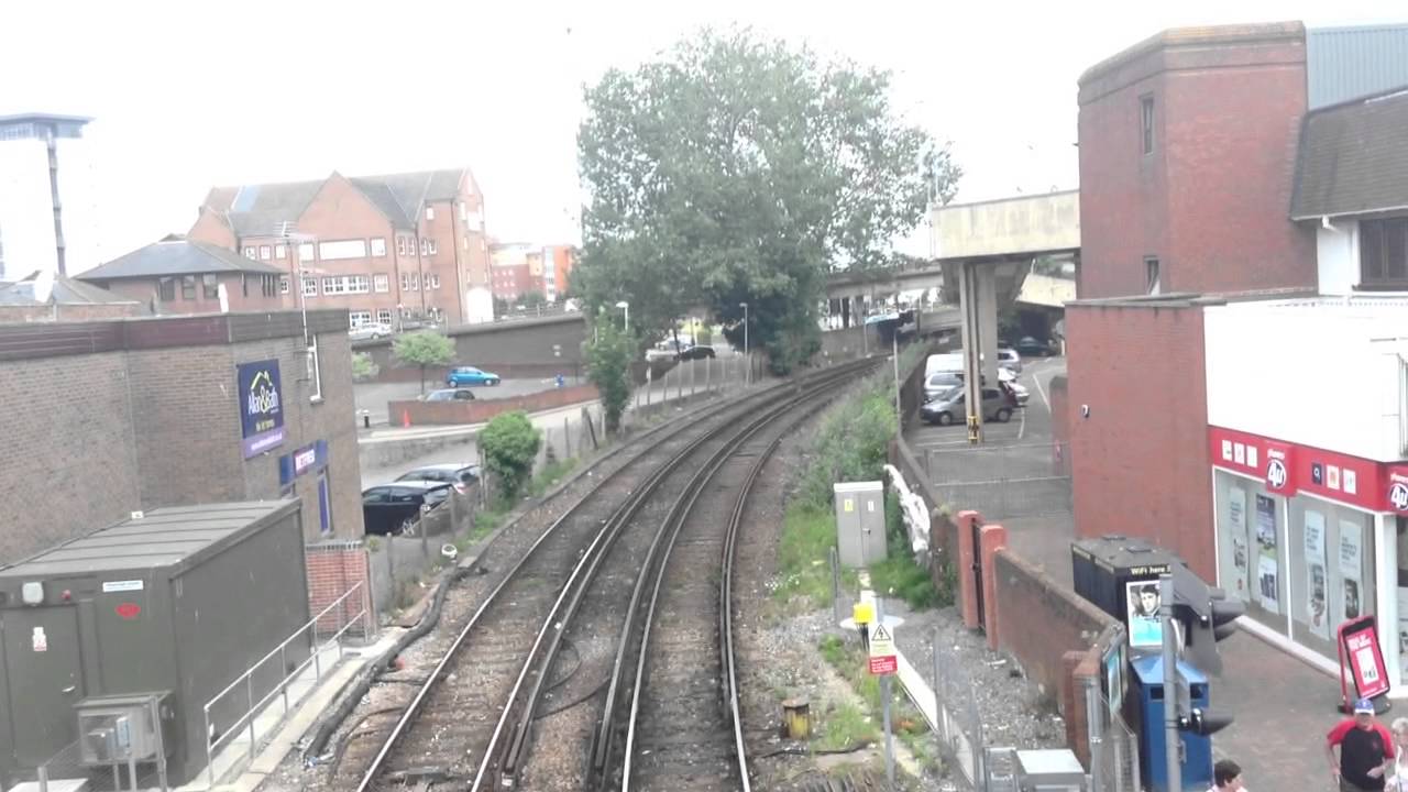 Poole Level Crossing - YouTube