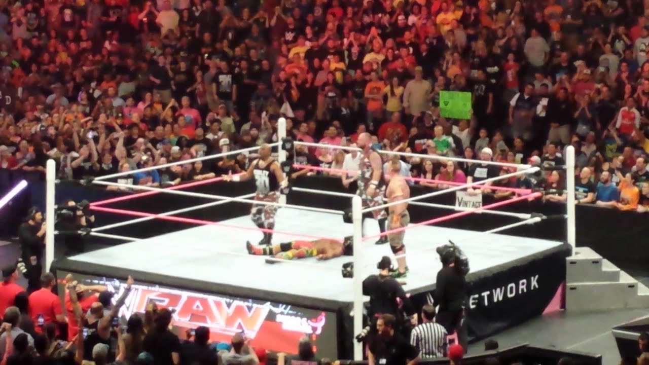 D-Von!! Get The Table..!!! WWE RAW in Dallas Texas - YouTube