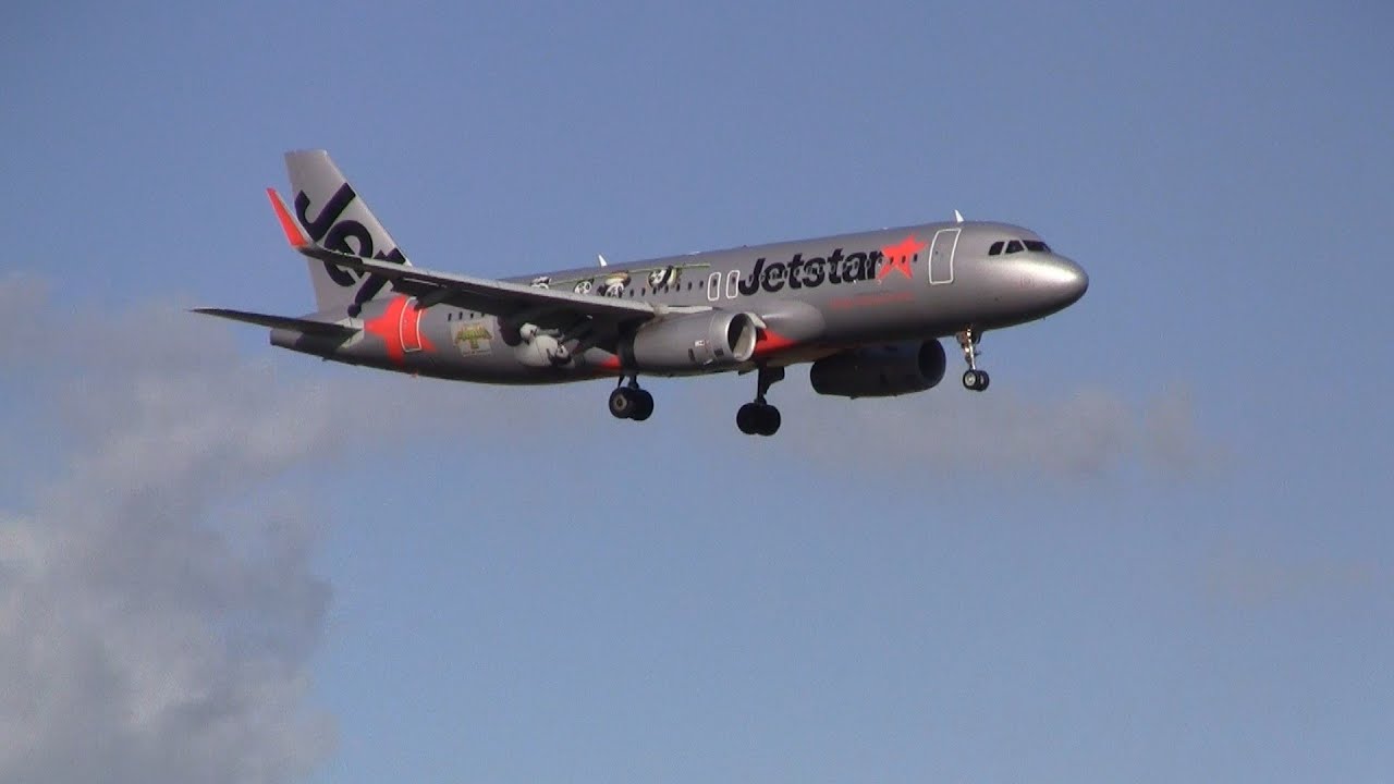 Jetstar Airbus A320 'Kung Fu Panda 3' Landing Auckland Airport - YouTube