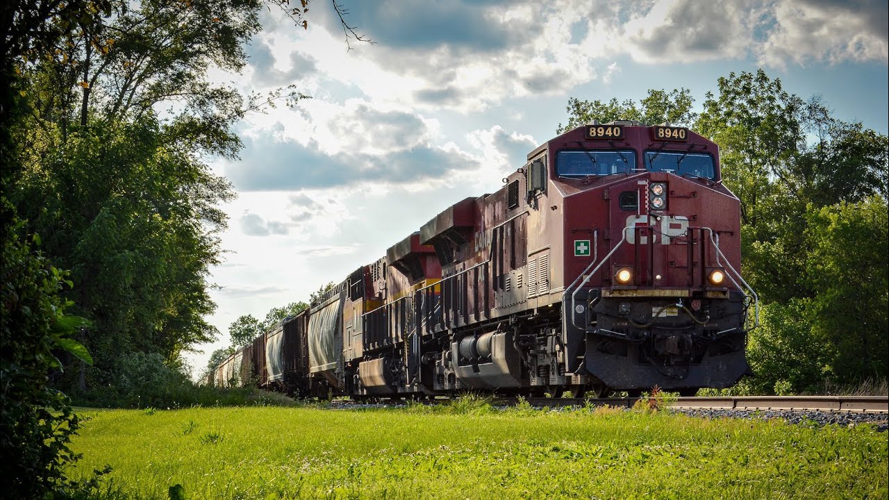 Chasing CSX B247-26 w/ CP 8940 & KCS 4771 from Monon to Reynolds, Indiana - YouTube