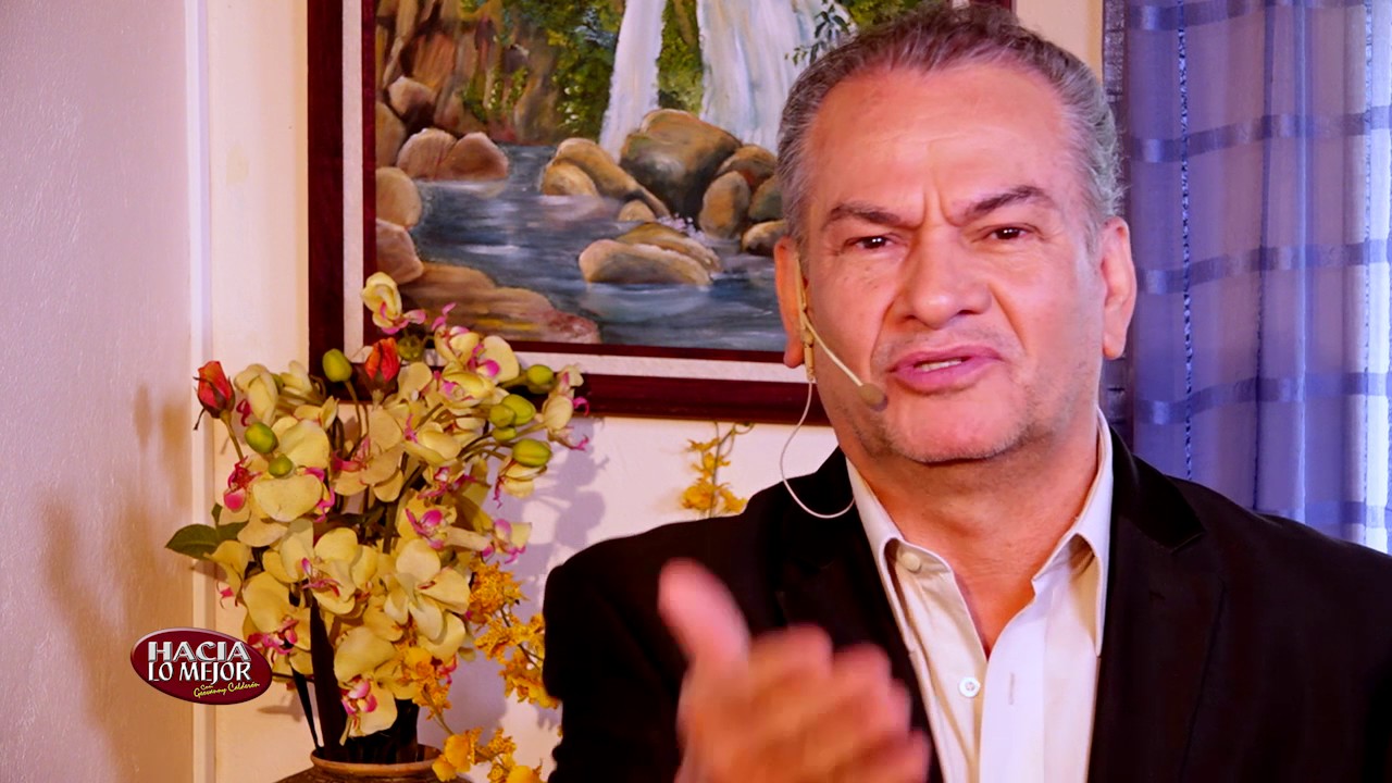 AUN HAY ESPERANZA - Hacia Lo Mejor con Geovanny Calderon - - YouTube