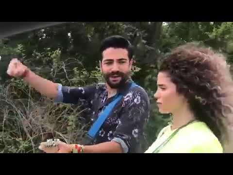 Nilay Toprak'dan Arabadan İnip Dans Etme Akımı