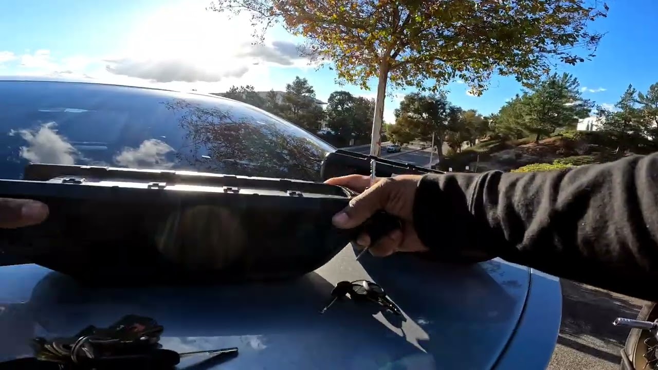 ZOOZ 52 VOLT BATTERY INSTALLED ON CITY GROUNDS CREW DART #shortsyoutube ...