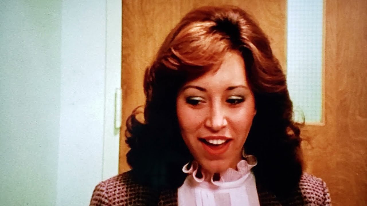 SPLATTER UNIVERSITY Movie Review (1984) Schlockmeisters #307 - YouTube