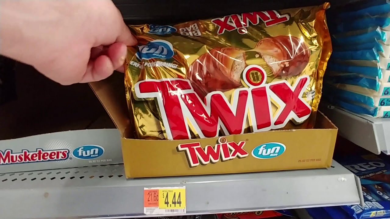 🍬 Candy Aisle At Walmart - May 2019 - YouTube