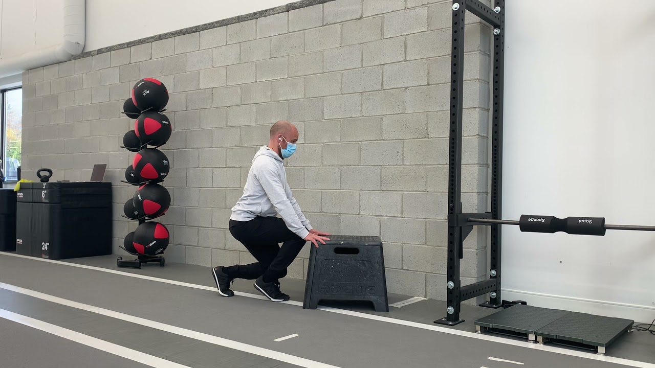 Ninja split squat iso hold - YouTube