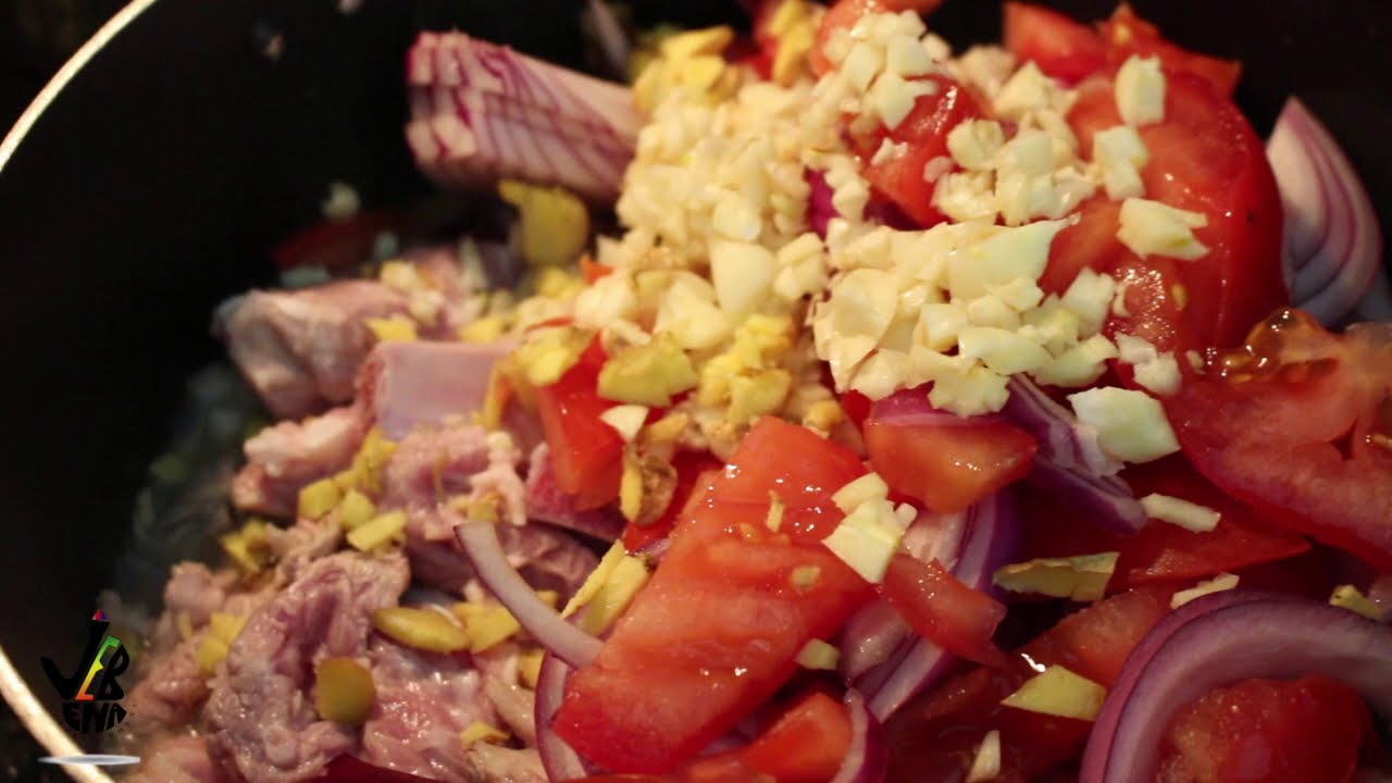How to make Kikil/ቅቅል with chef Izzy - YouTube
