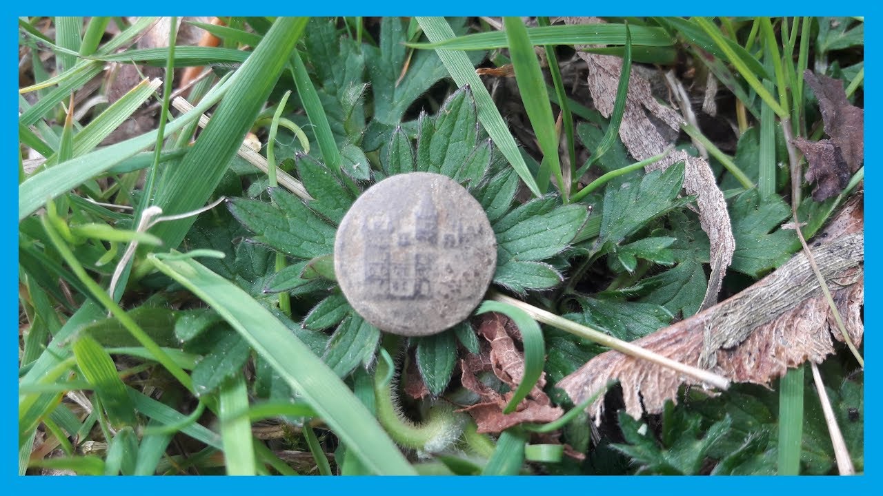 Metal Detecting 17th Century - Fantastic decorative button, can you ...