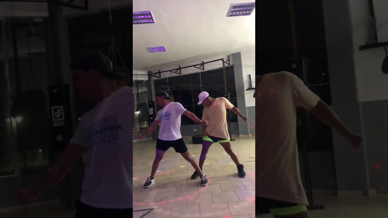 Tito El Bambino- siente el boom (Coreografia) - YouTube