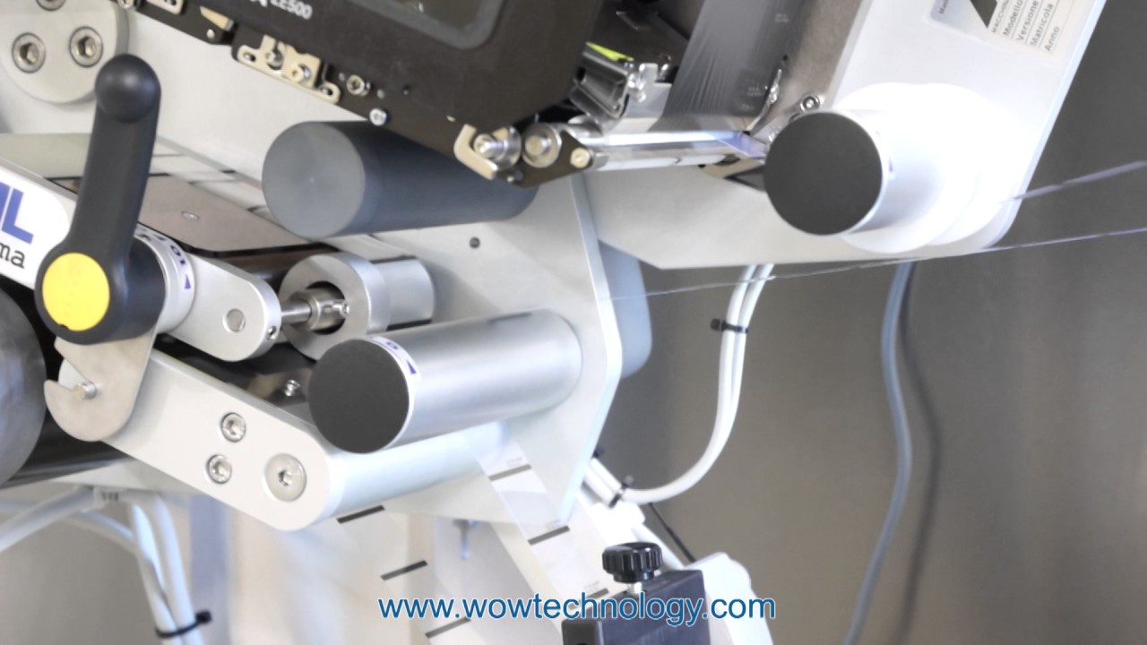 Standalone syringe printing & labeling machine - YouTube