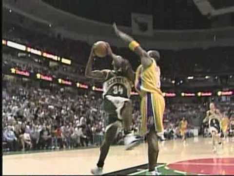 KOBE BLOCKS RAY ALLEN [OWNAGE] - YouTube