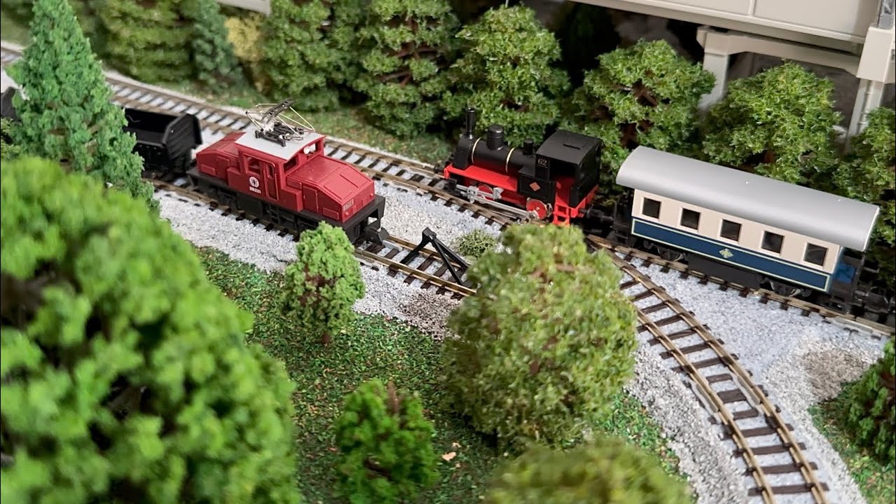 Kato Pocket Line trains running session - YouTube