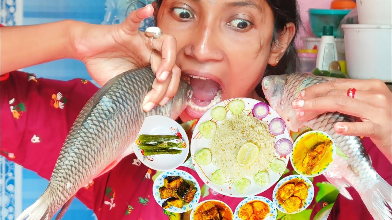 BIG EATING SHOW ! RICE VEGETABLE FISH CURRY AGG CURRY CHICKEN CURRY ...