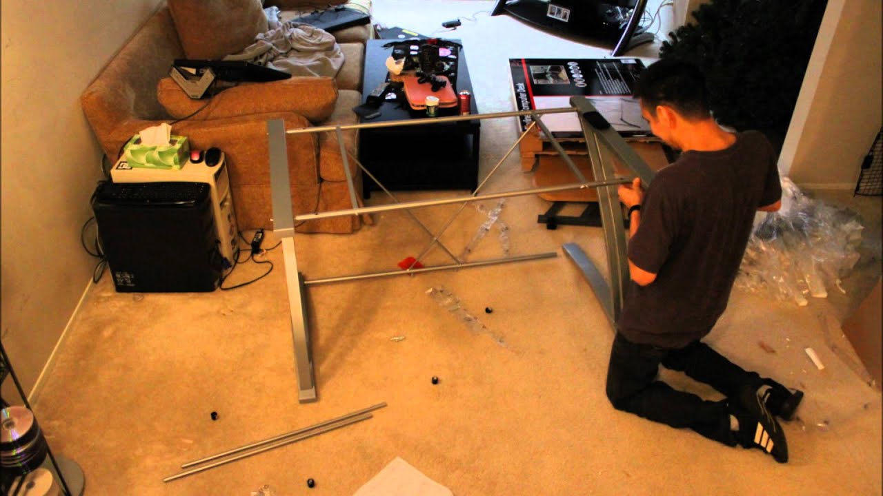 The new random desk - YouTube