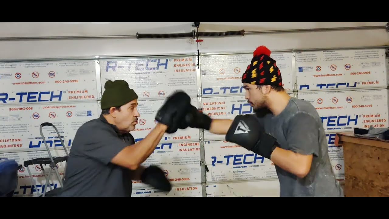 LEARNING CLEAN HARD BASIC PUNCH COMBOS OFF THE COUNTER & OFFENSIVE ...