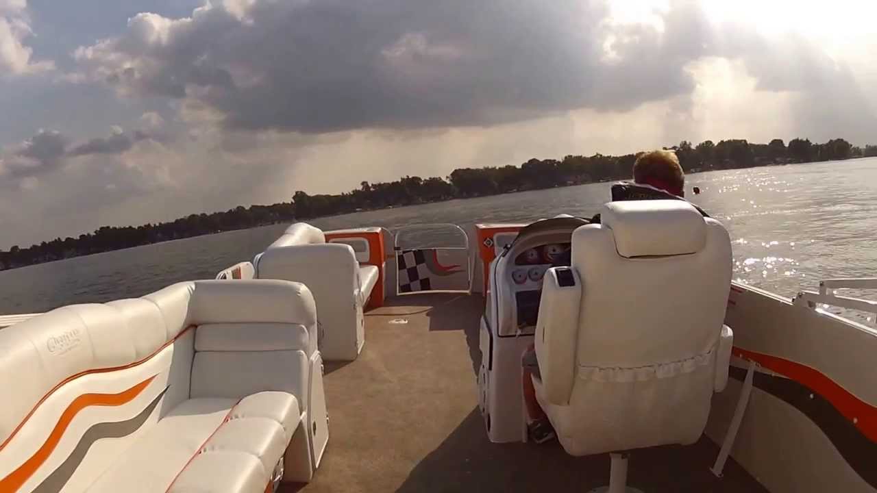 Pontoon Deck Boat Magazine 2014 Barrel Race - YouTube