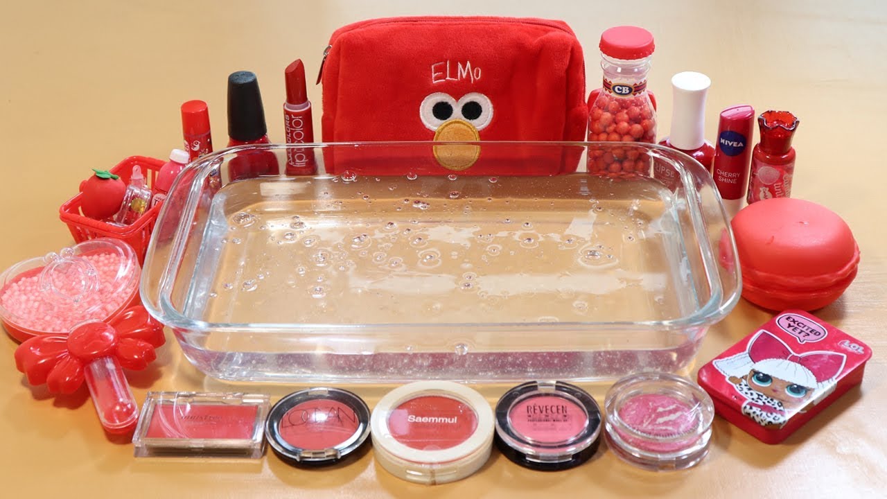 "RED" Mixing "RED" EYESHADOW and glitter Into Clear Slime! "RED SLIME ...