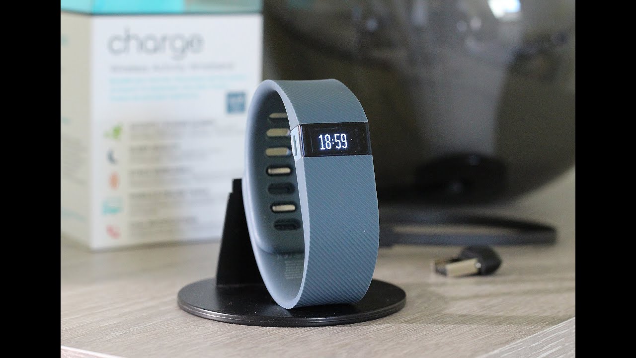 TEST High-Tech : bracelet connecté FITBIT Charge - YouTube