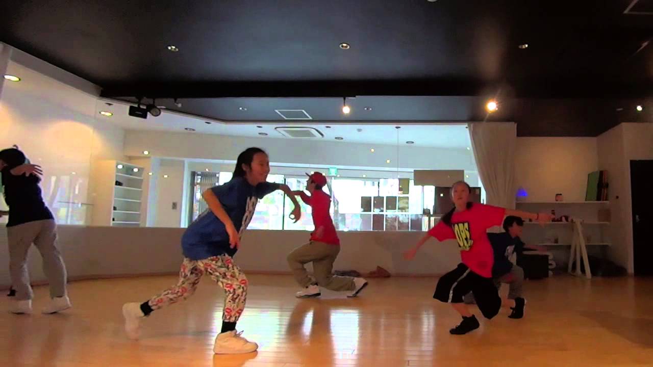 DANCE STUDIO OOPS!! SUNDAY MAKOTO HIPHOP CLASS - YouTube