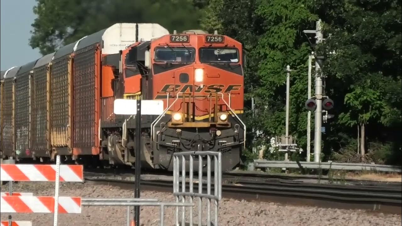 BNSF 7256 West in Emporia, KS 7/9/22 - YouTube